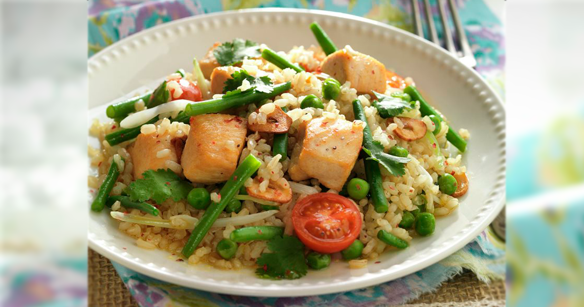 Ponte en forma preparando un exquisito salteado de arroz integral con ...