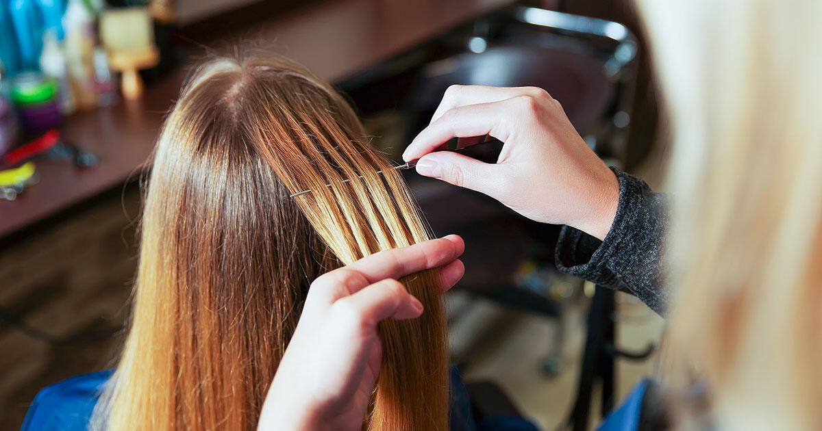 Mechas californianas: Tiñe tu cabello con papel crepe y apuesta por un ...
