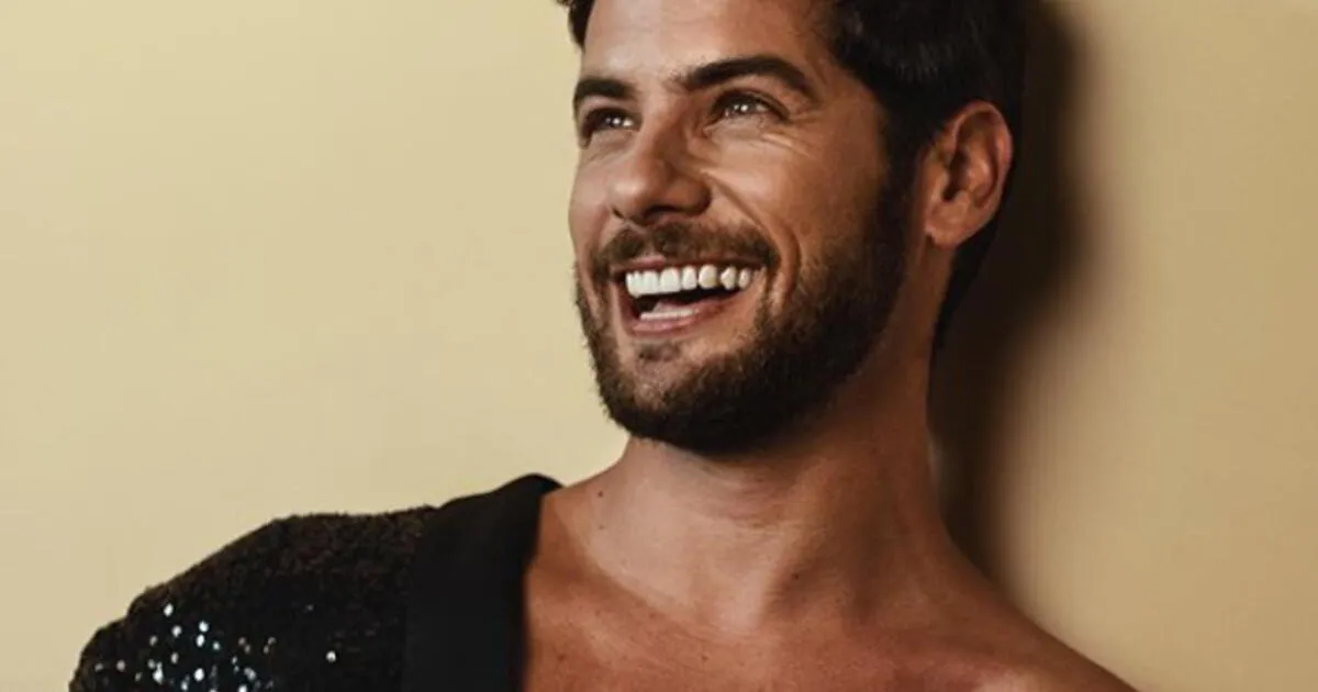 Fans de Andrés Wiese felicitan a madre del actor por traerlo al mundo ...