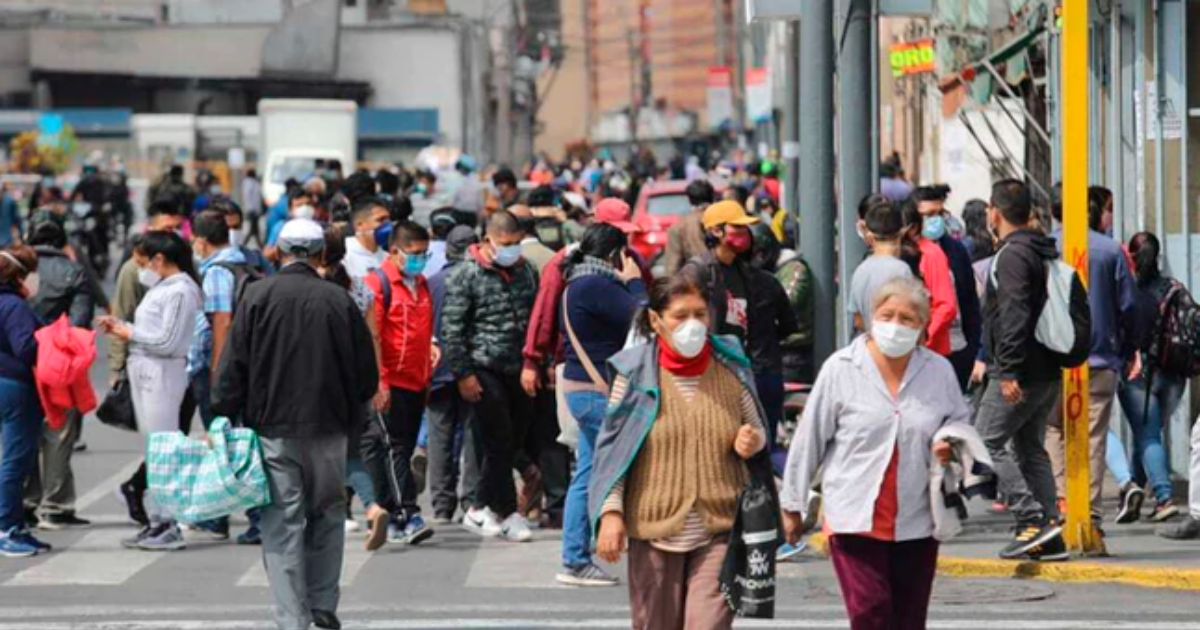 Gran aglomeración de gente en Mesa Redonda y Gamarra | FOTOS