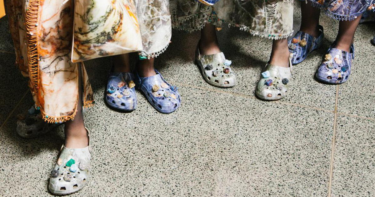 Crocs con tacones, el nuevo zapato que ha conmocionado a los amantes de ...