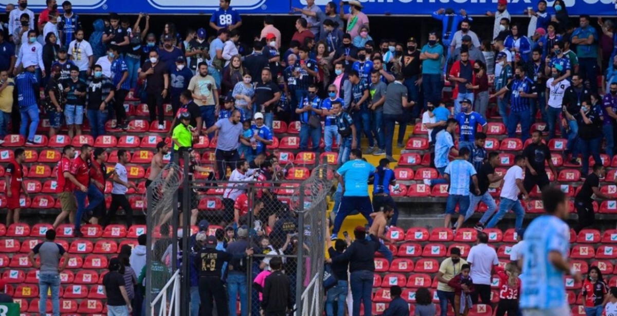 Tragedia En México Más De 17 Muertos En Una Batalla Entre Hinchas En
