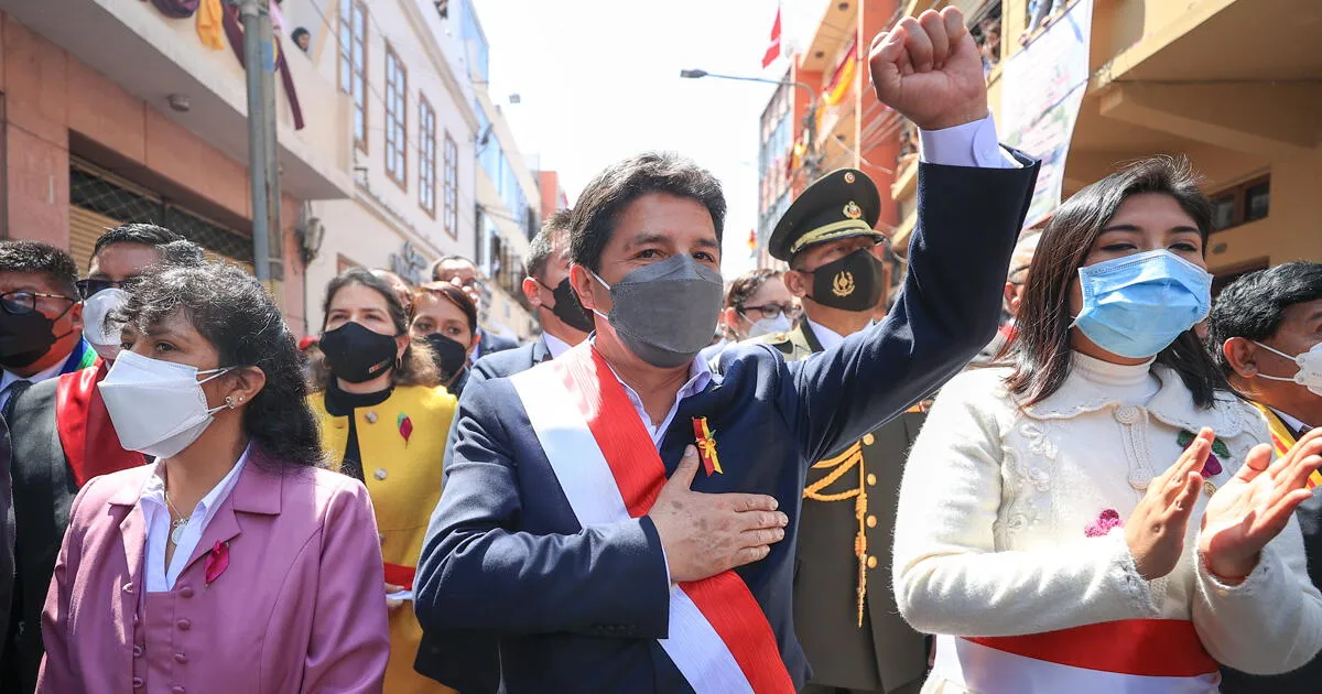 Castillo anuncia norma para que todos los lunes se entone el Himno ...