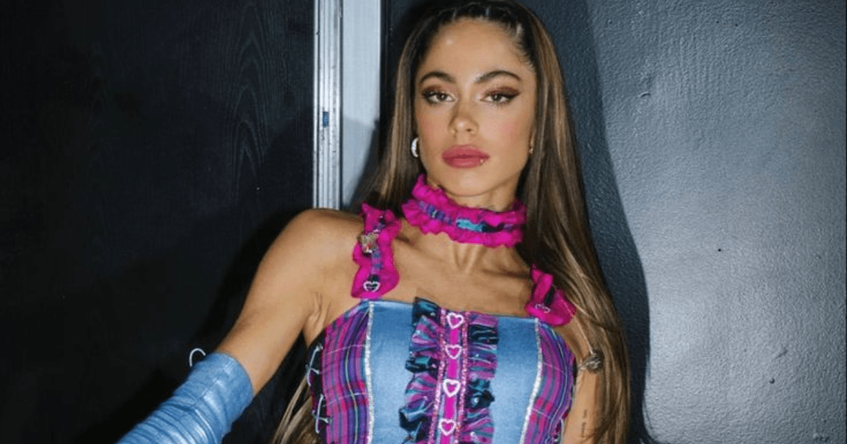 Tini Stoessel llegó al Perú para su inolvidable concierto presumiendo 3 ...