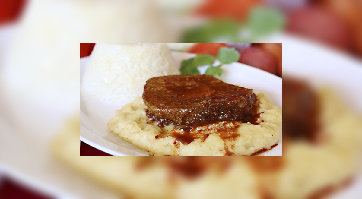 Aprende a preparar un delicioso puré con asado