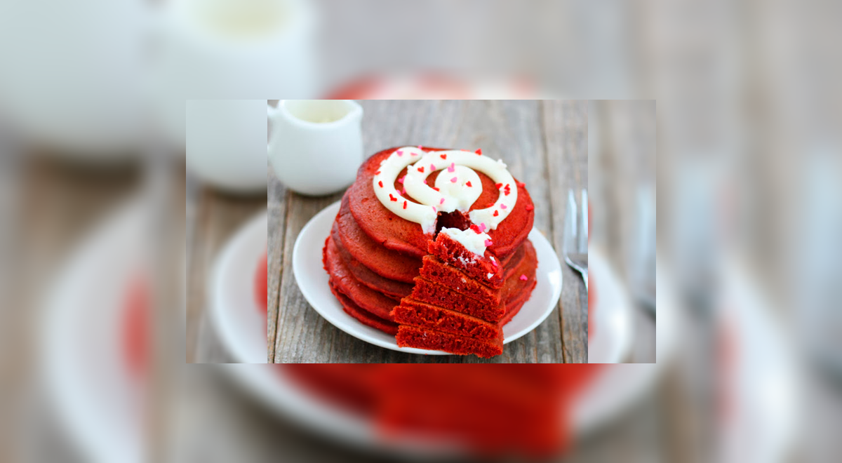 Sorprende a tu familia con unos ricos red velvet pancakes