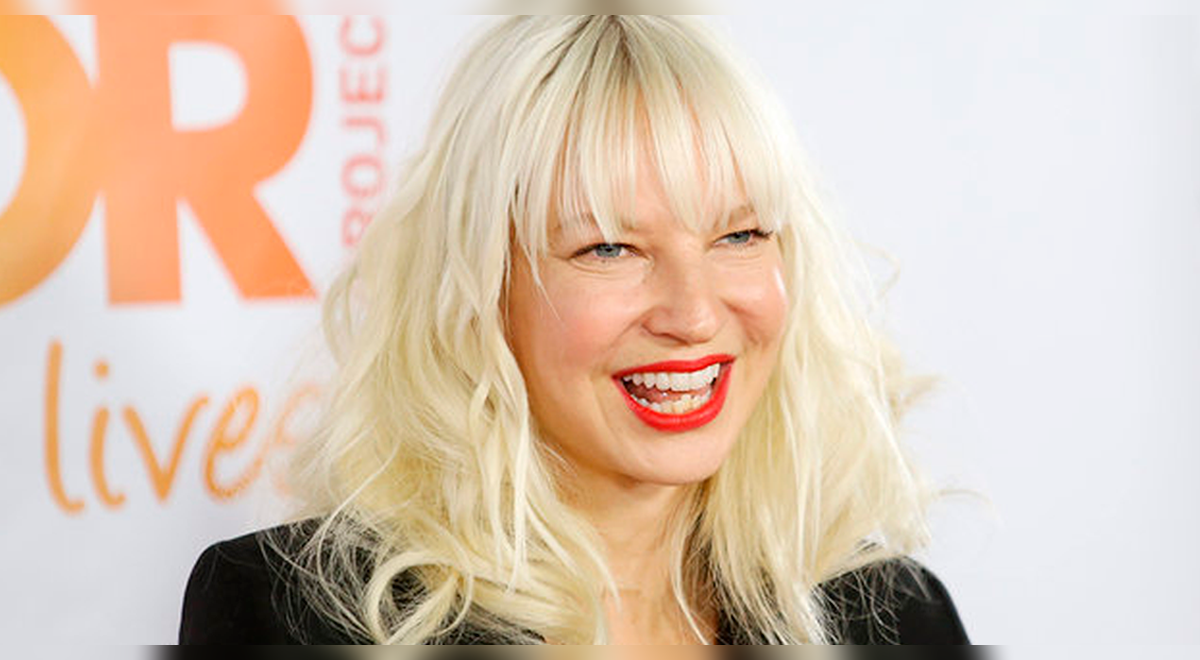 Sia se convierte en madre a sus 44 años de edad