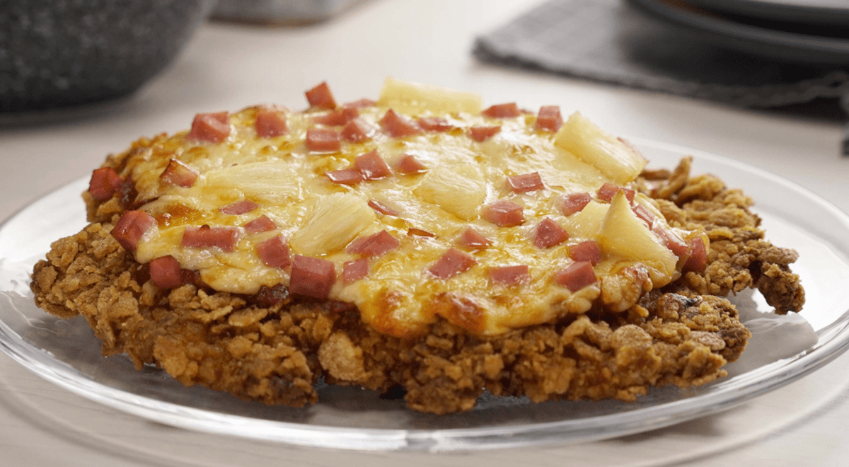 ¿Te atreves a probar esta fabulosa pizza de pollo? ¡Mira cómo se prepara!